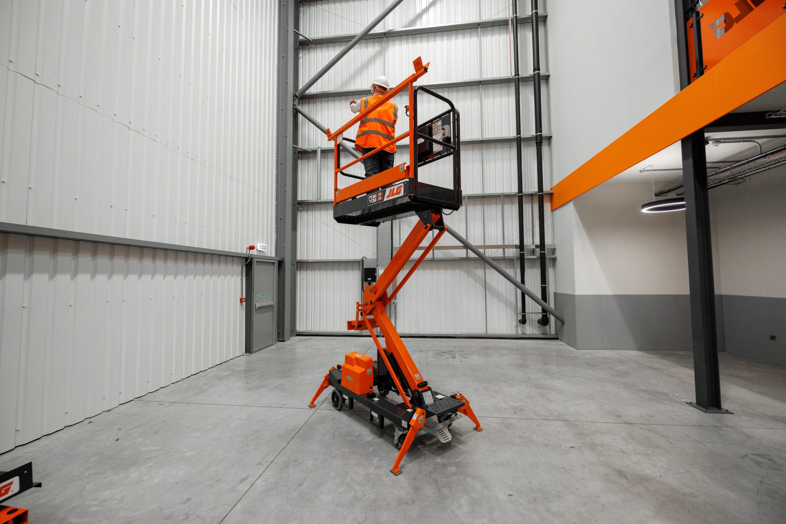 Verstehen der Vorschriften für Arbeiten in der Höhe: Sicherheit über ...