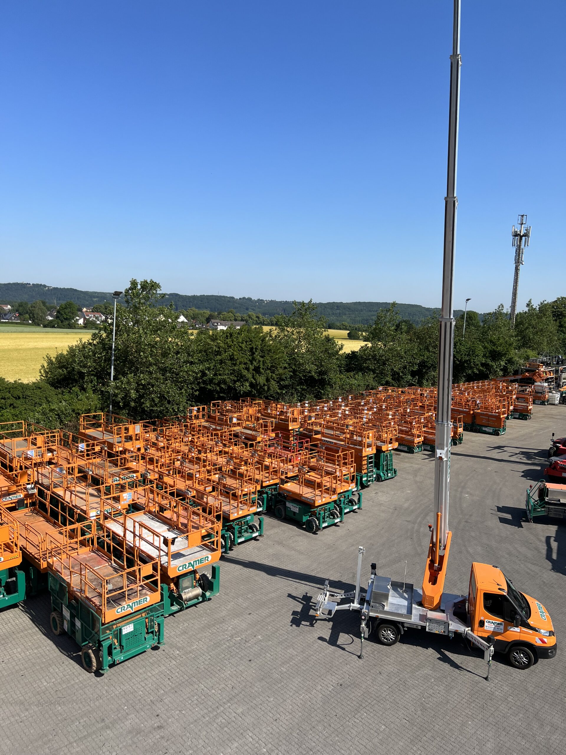 Uma parceria de sucesso: Cramer Arbeitsbühnen e Power Towers - Power Towers